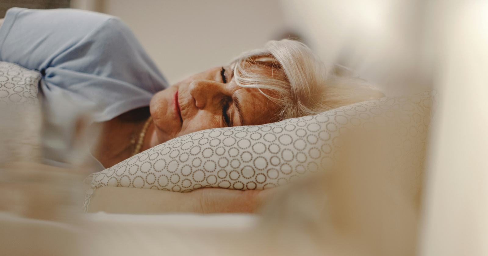 The hidden dementia warning sign that shows up in your sleep patterns ...